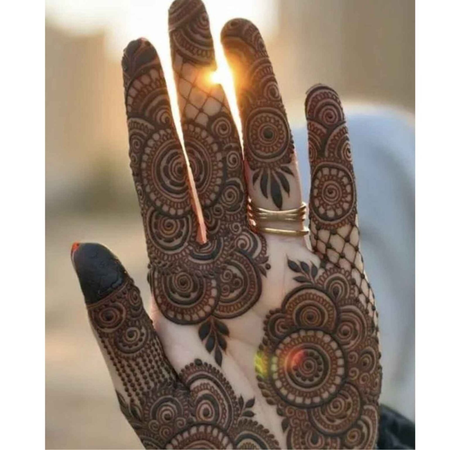 25+ Best Minimal Mehndi Design Ideas for Every Occasion
